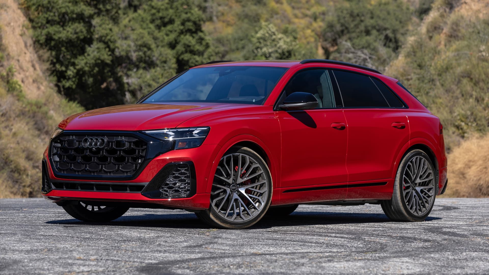 Best Full-Size Performance SUVs in Canada 2026 — Reviews & Comparison