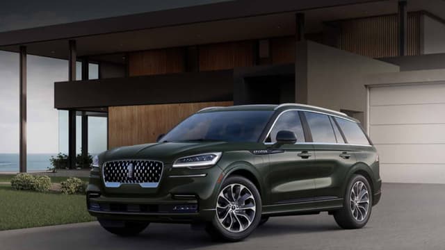 Canada's Top 5 Full-Size Plug-In Hybrid SUVs for 2026